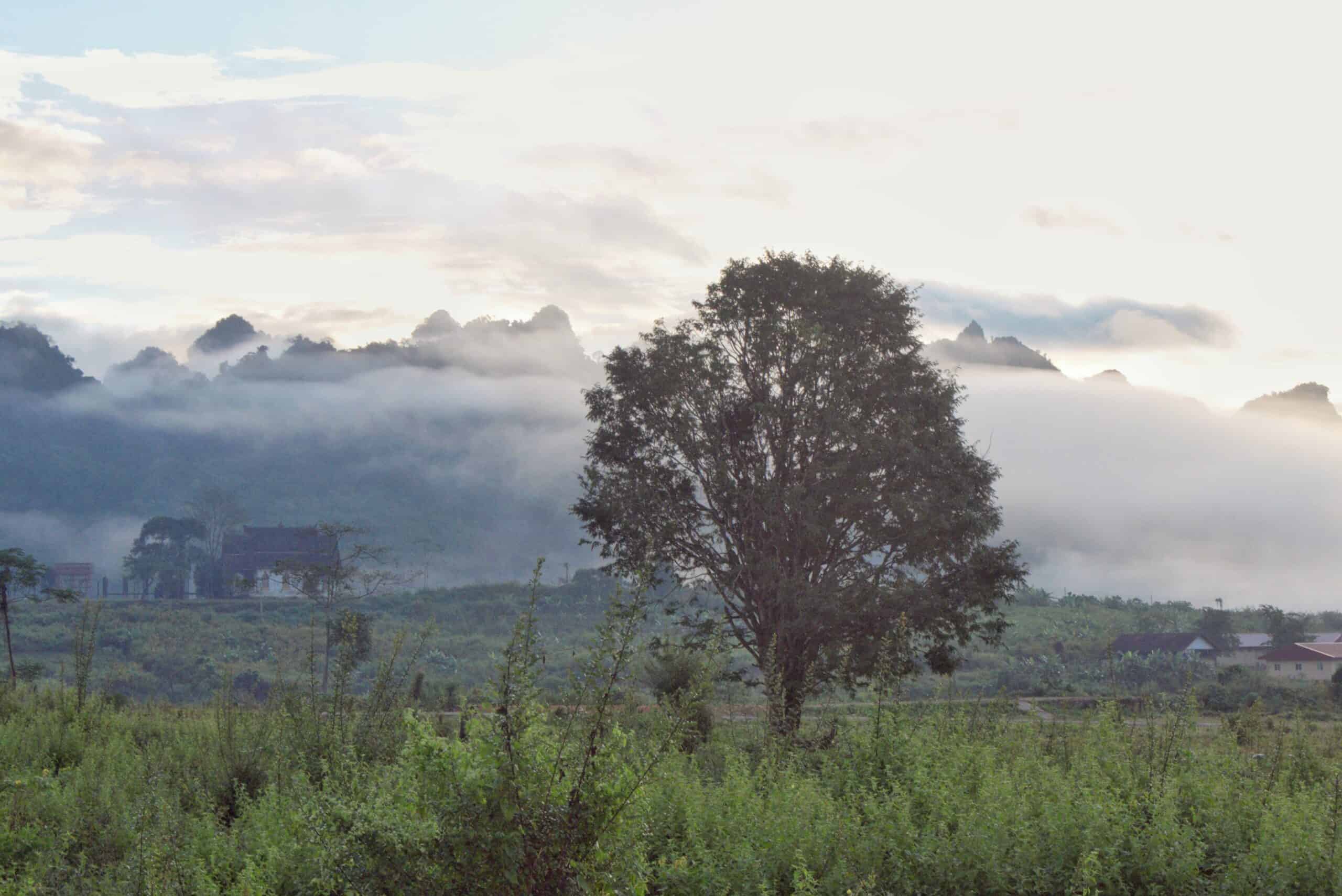 The Most Secret Place On Earth-Long Tieng LS20A %page