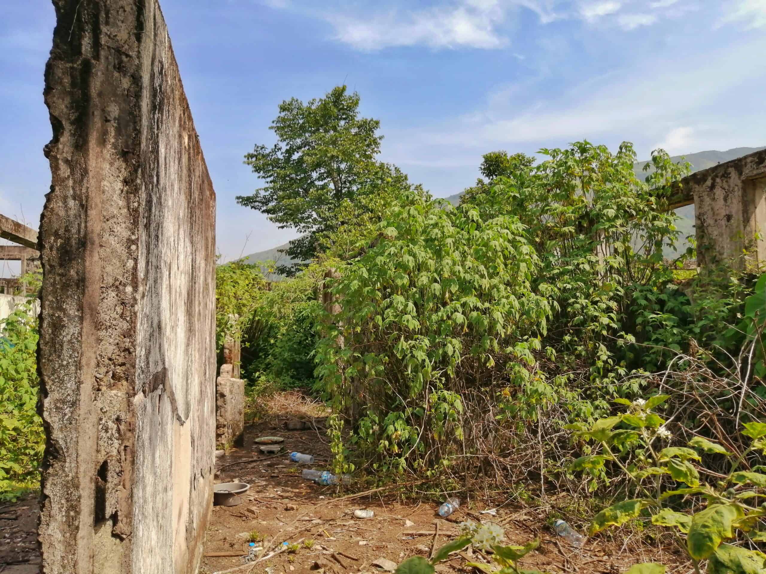 The Most Secret Place On Earth-Long Tieng LS20A %page